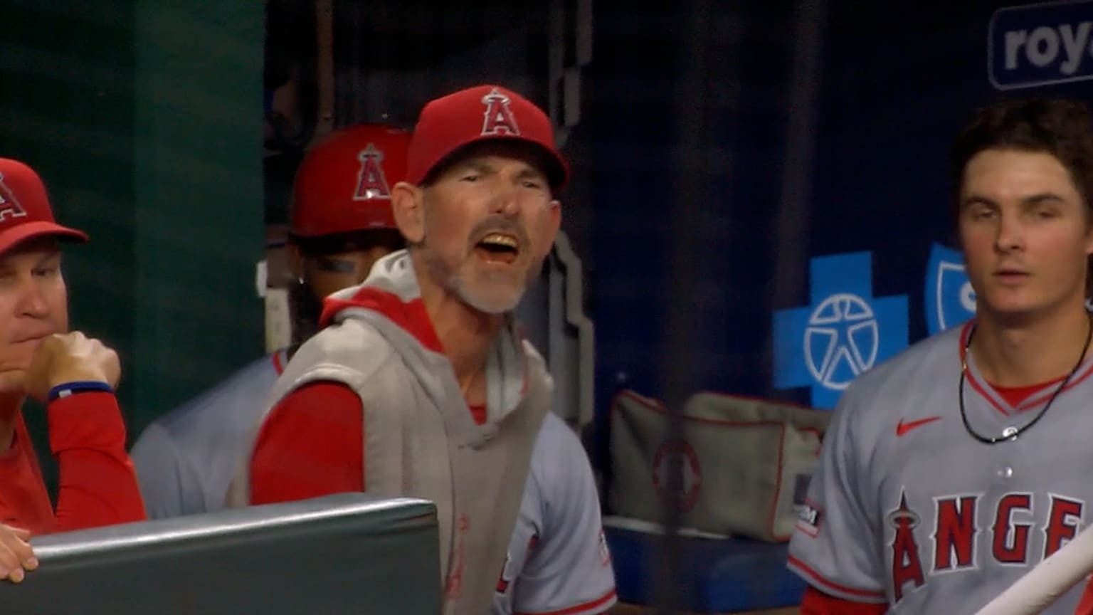 Tim Laker es expulsado en la 9na | 21/08/2024 | Lasmayores.com