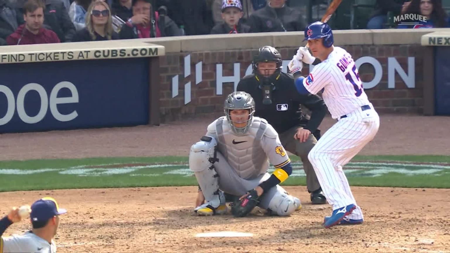 Yan Gomes records a sac fly to deep right field | 04/02/2023 | Chicago Cubs