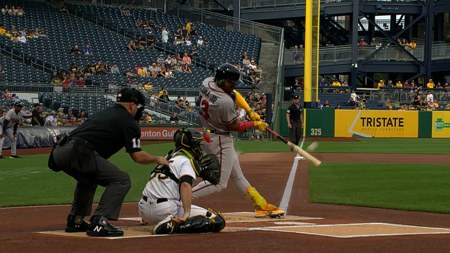Take a look at Acuña Jr.'s home run using Data Viz | 08/08/2023 ...