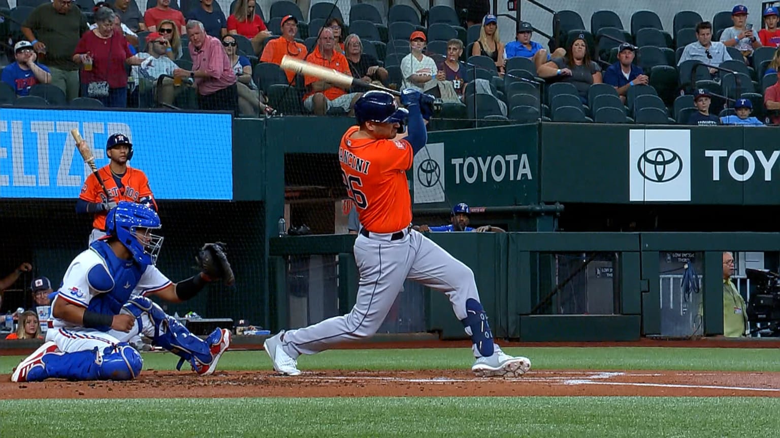 Trey Mancini belts a single to plate Jose Altuve | 08/31/2022 | MLB.com