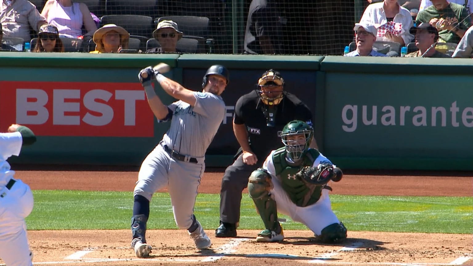Cal Raleigh rips an RBI double against the wall | 09/22/2022 | Seattle ...