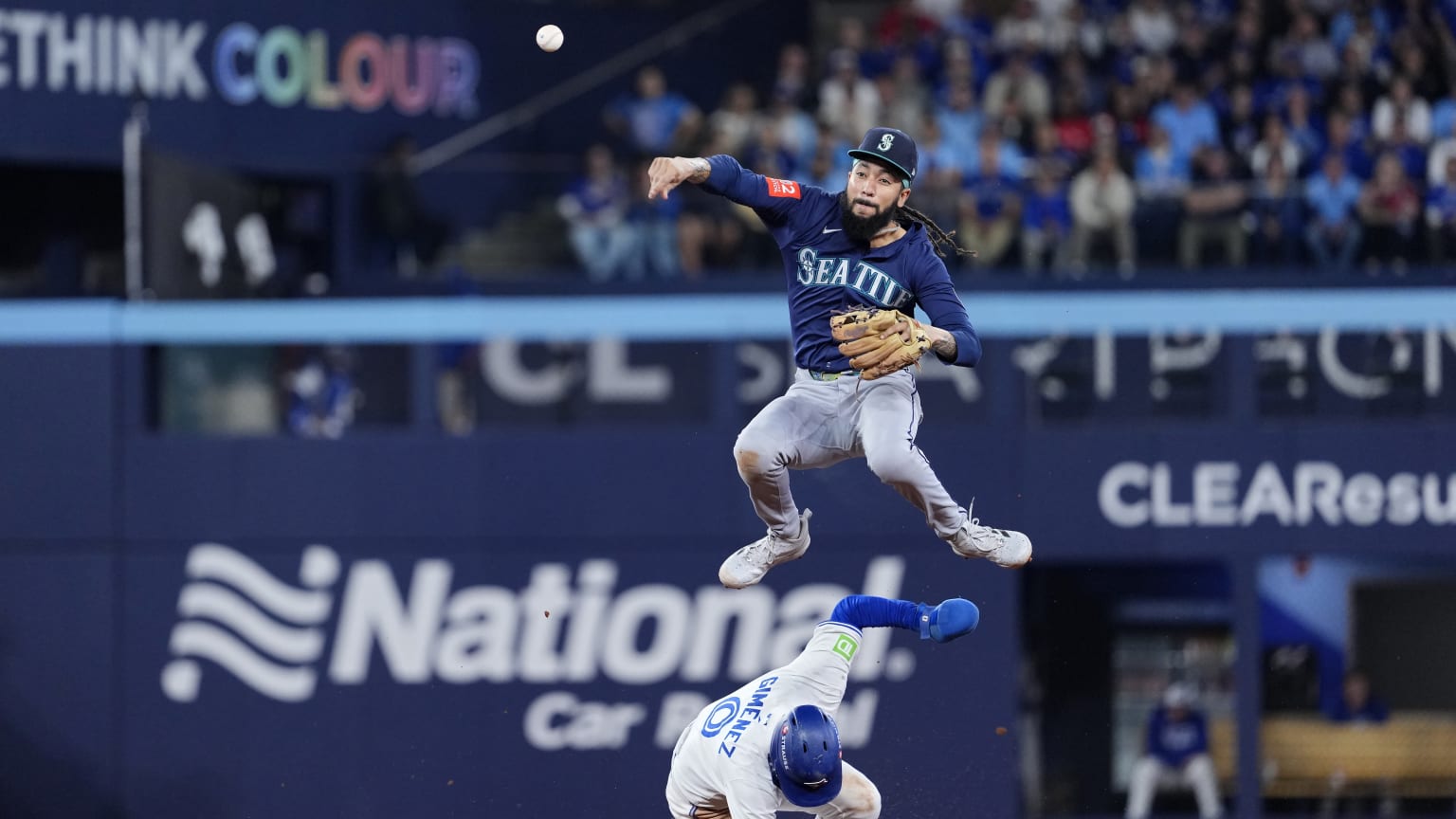 J.P. Crawford's incredible double play | 10/20/2025 | MLB.com