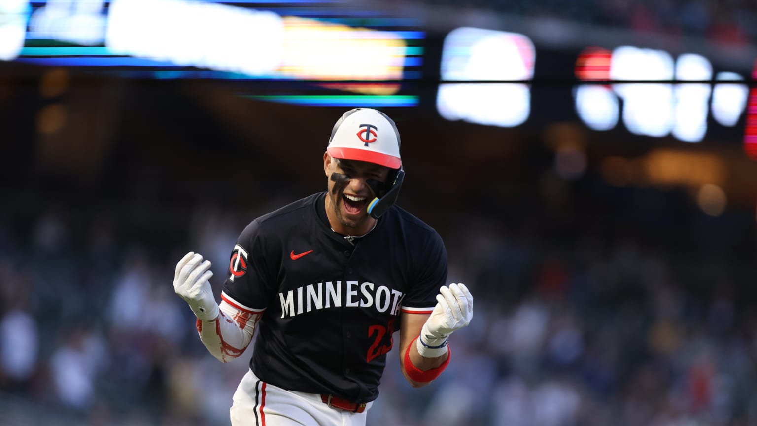 Royce Lewis' two-run homer (4) | 06/10/2024 | Minnesota Twins