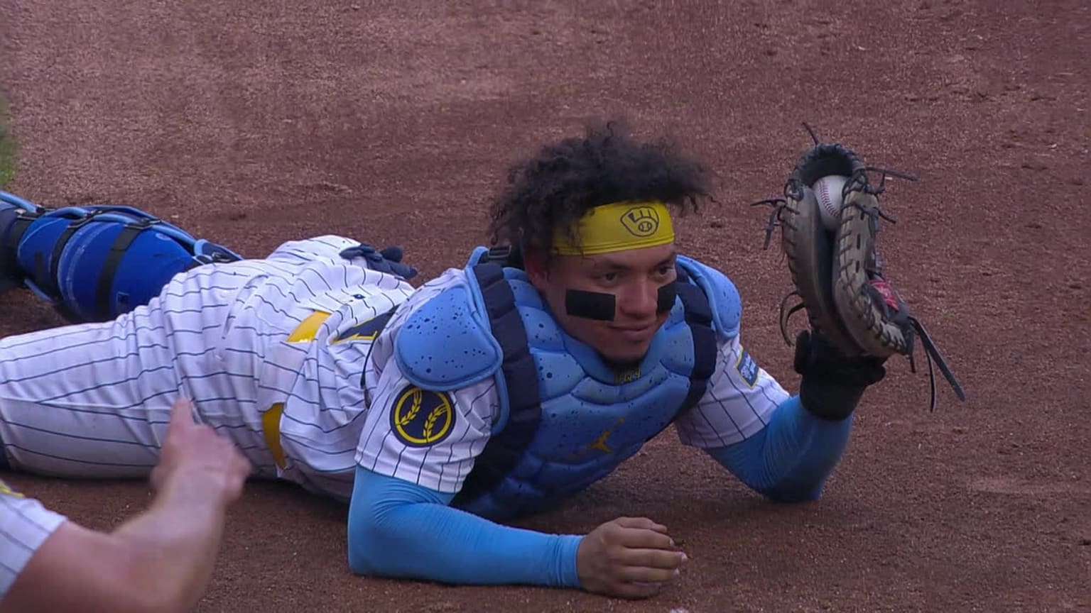 Blake Perkins' throw home seals Brewers' 5-4 win | 06/16/2024 ...