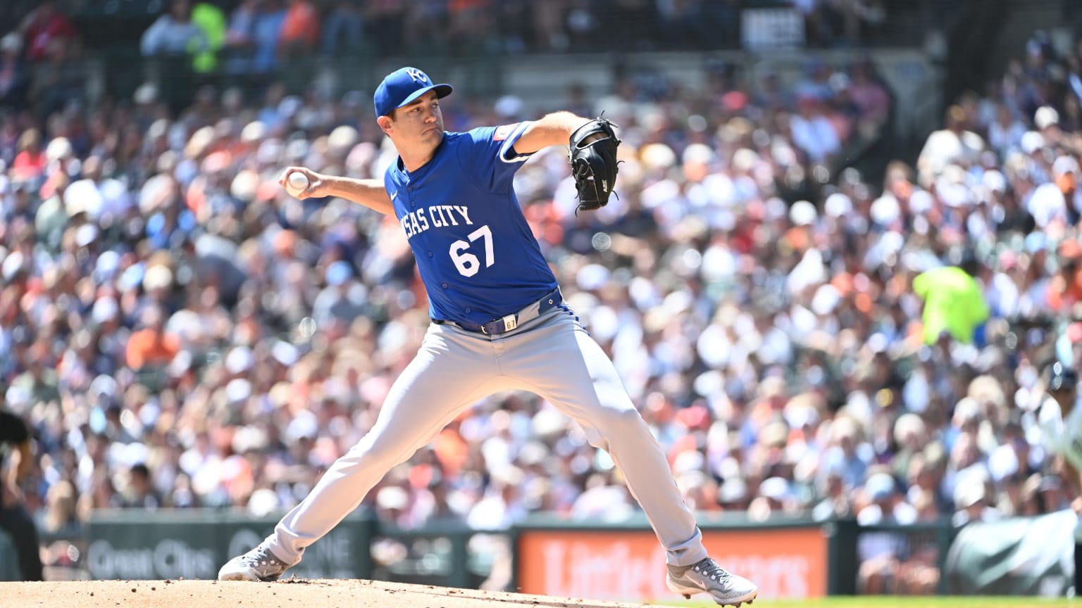 Seth Lugo fans Kerry Carpenter | 08/24/2025 | MLB.com
