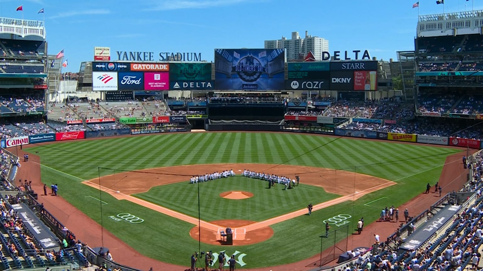 Yankees legends introduced at Old Timers' Day | 08/09/2025 | New York ...