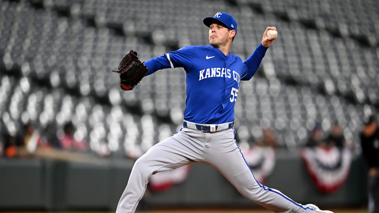 Cole Ragans poncha a siete en 6.1 entradas en blanco | 03/04/2024 | Los ...