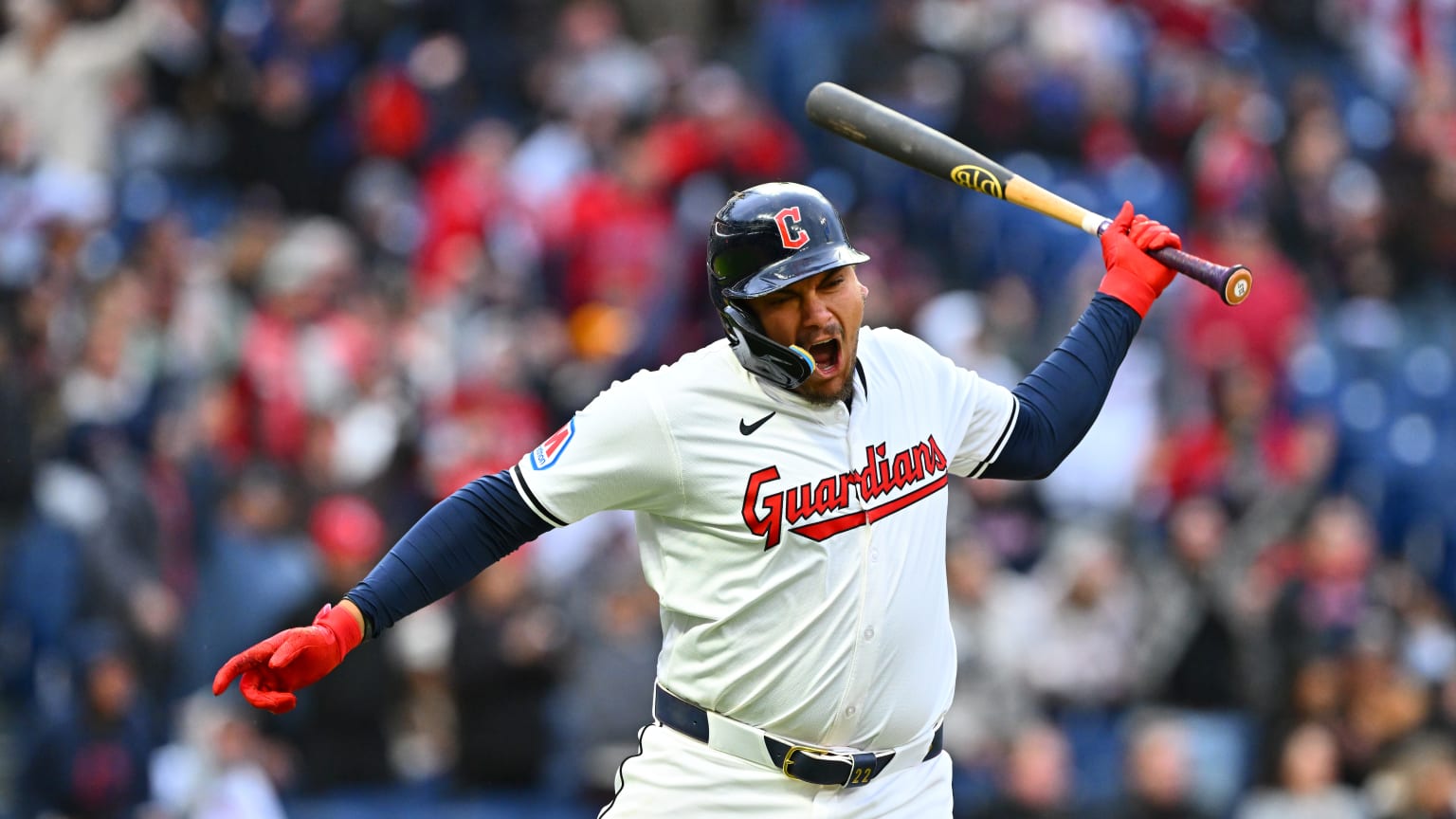 Josh Naylor hits a two-run home run to center field | 04/20/2024 ...