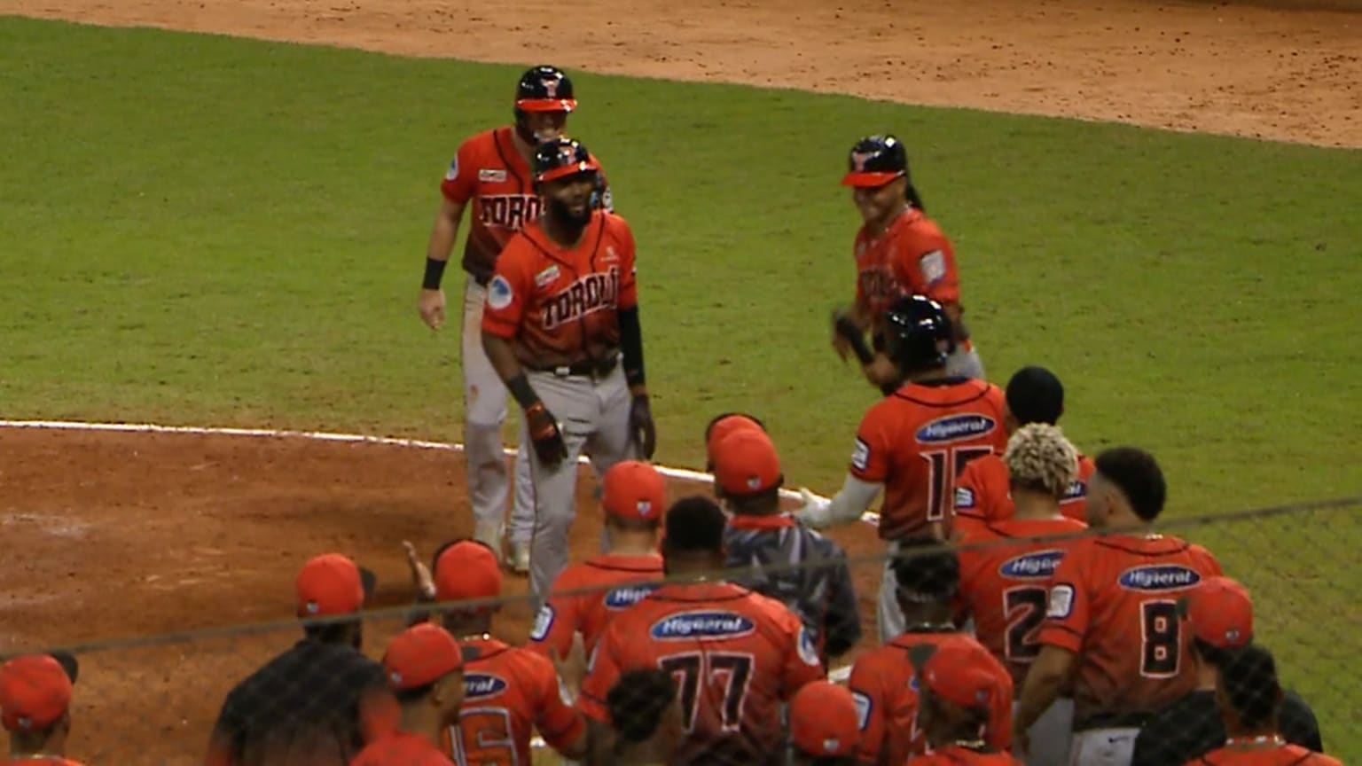 Sandro Fabian tiene un juego de 2 HR | 13/11/2024 | Lasmayores.com