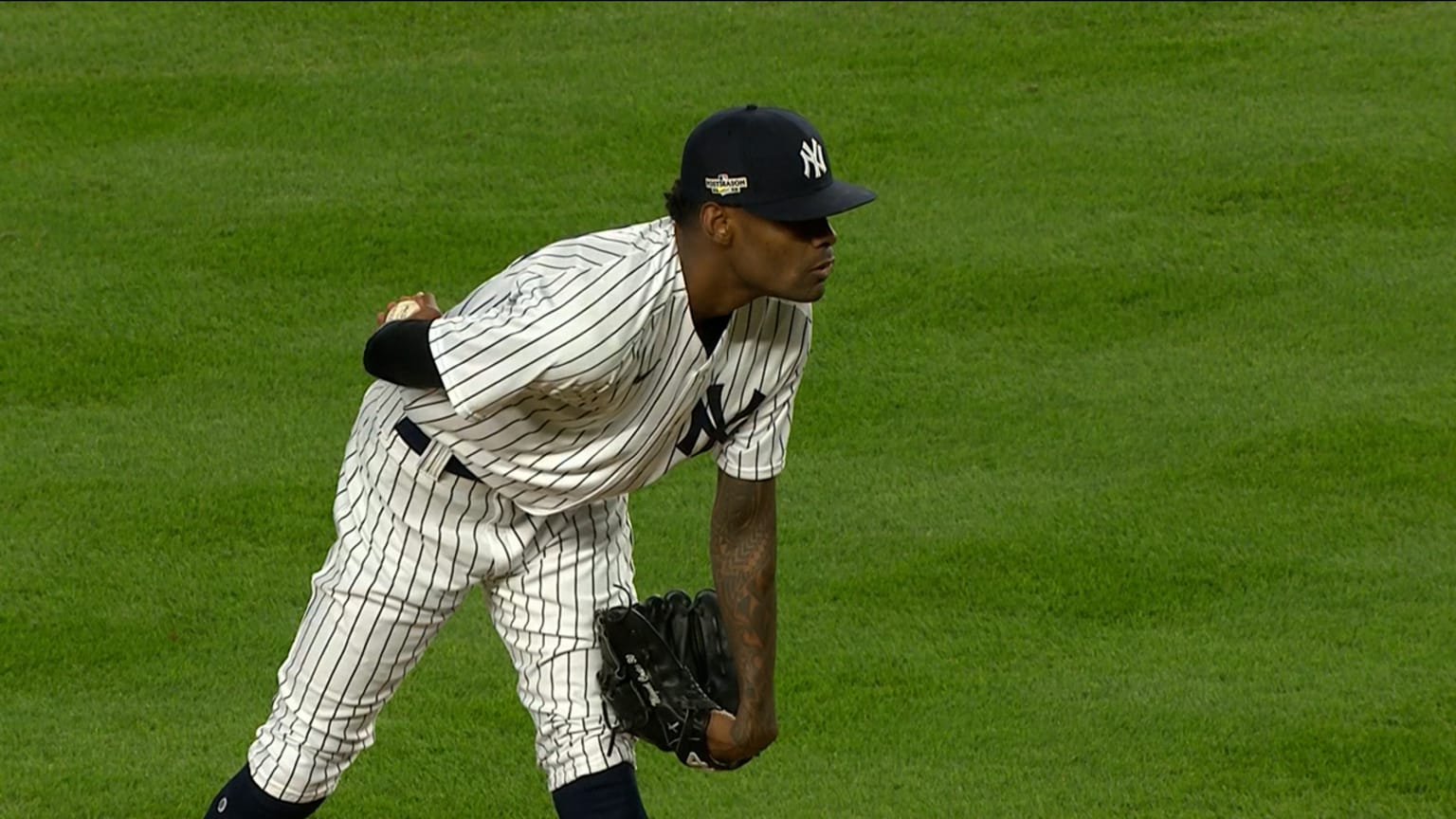 Miguel Castro strikes out two in the 8th inning | 10/22/2022 | New York ...