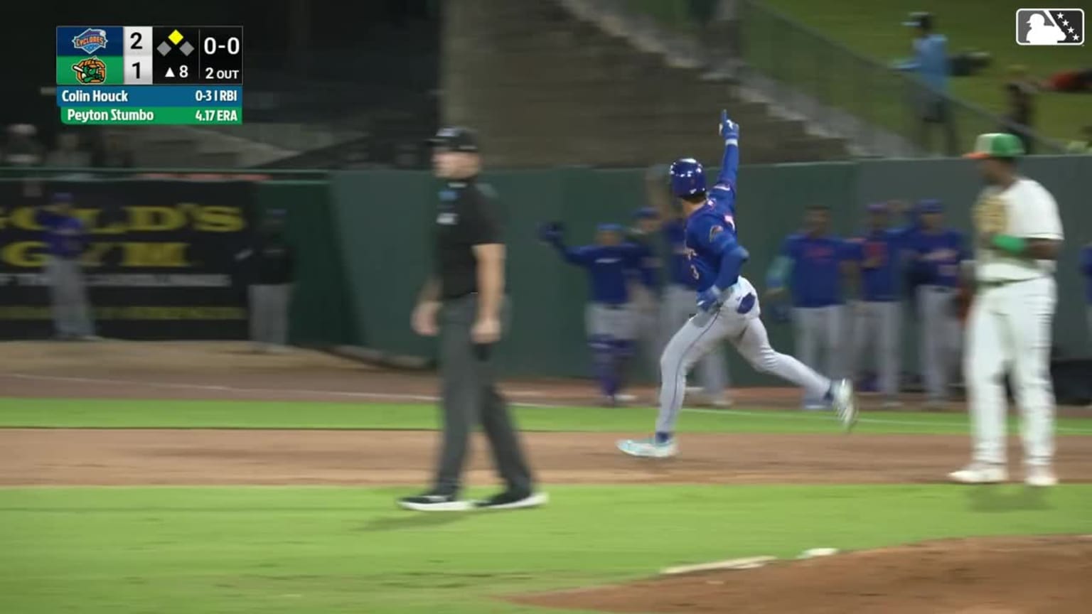 Colin Houck slugs a two-run homer | 09/10/2025 | MLB.com