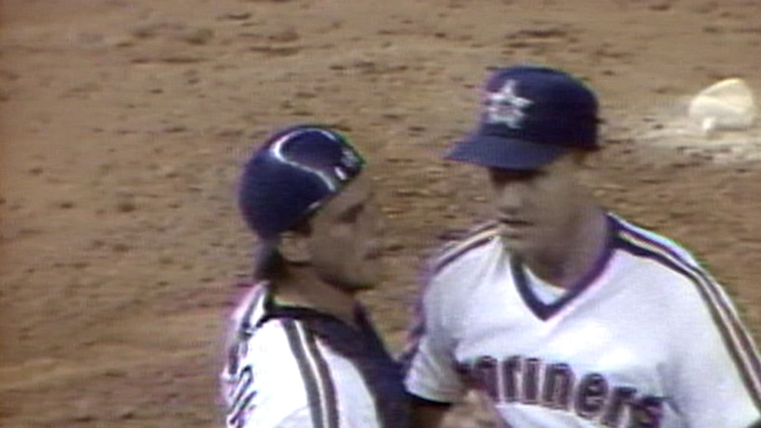 Jim Beattie completes one-hitter | 09/28/1983 | MLB.com