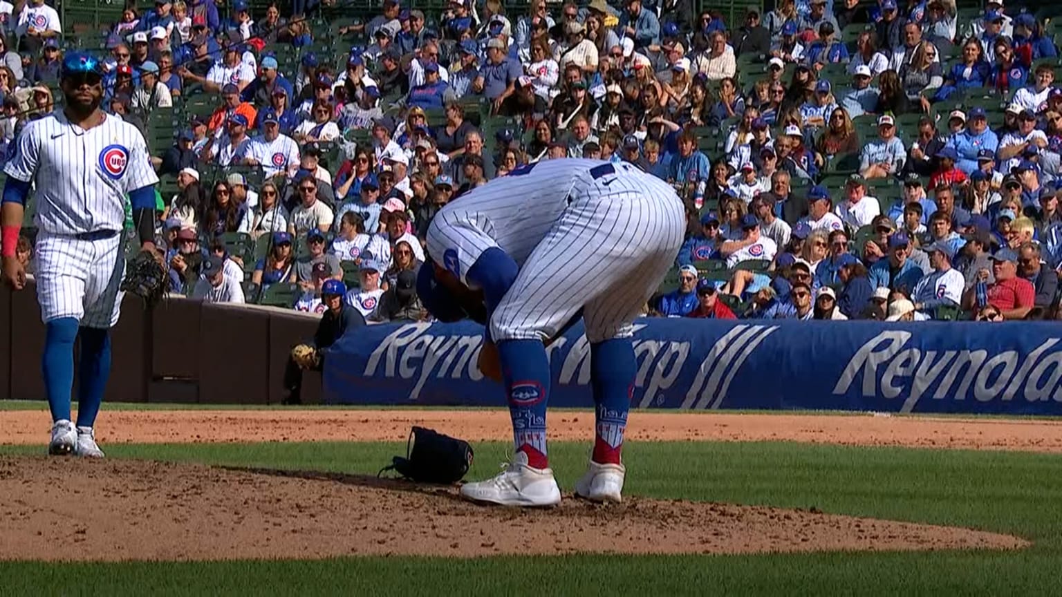 Daniel Palencia suffers injury, exits game in the 9th | 09/07/2025 ...