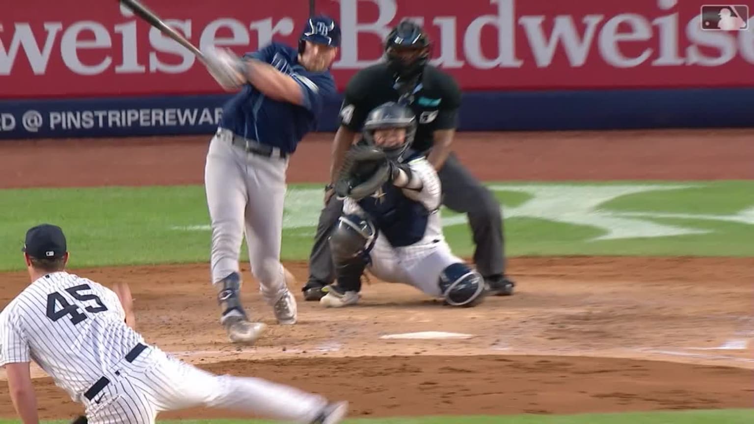 Luke Raley leaves game with knee injury | 08/02/2023 | Tampa Bay Rays