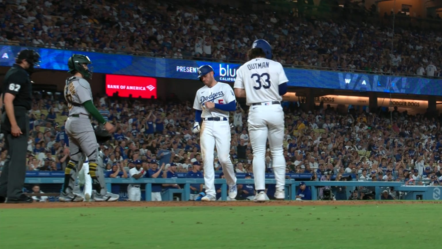 Outman walks with the bases loaded, bringing in a run | 08/01/2023 ...