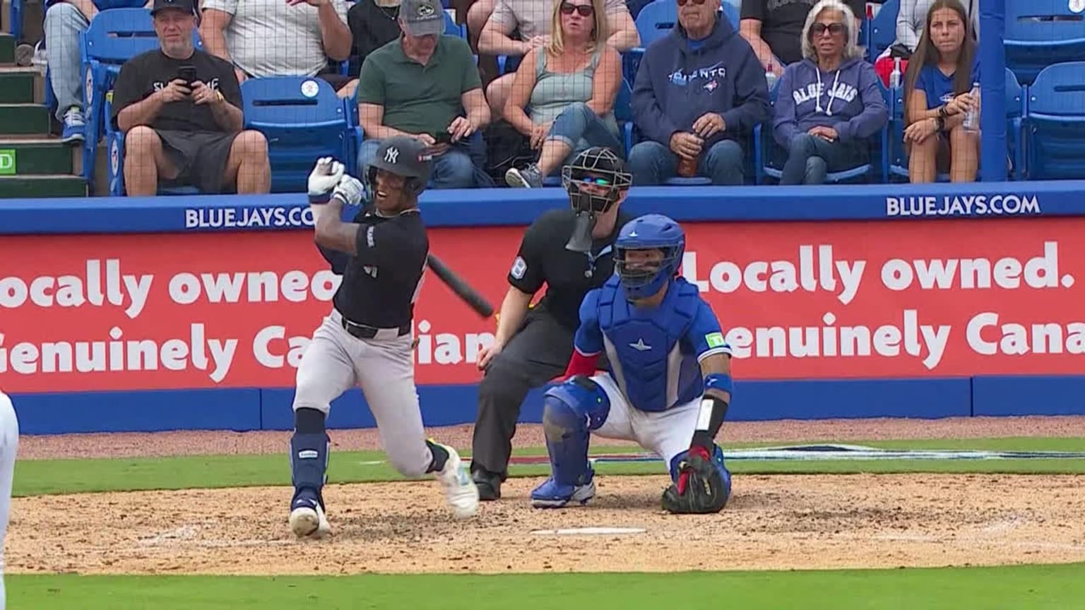 Alexander Vargas' first Spring Training homer | 02/22/2025 | New York ...