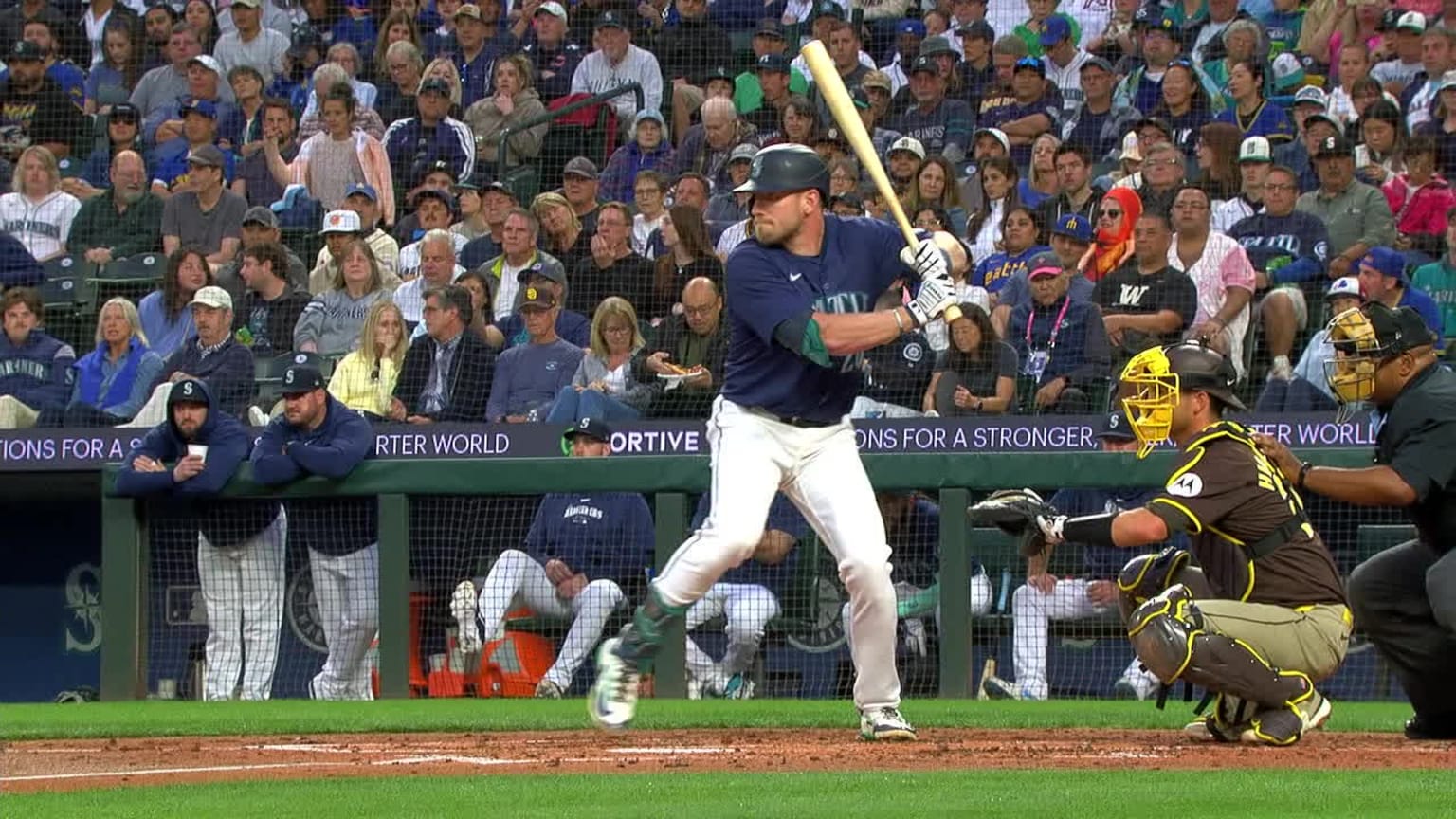 Luke Raley pega HR solitario en la 2da | 10/09/2024 | Los Mariners de ...