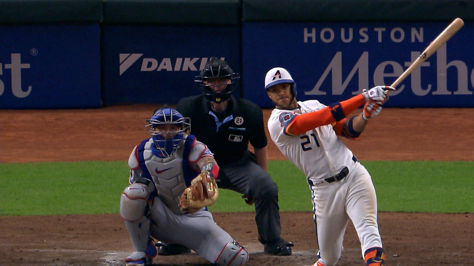 Jeremy Peña's RBI double | 09/15/2025 | MLB.com