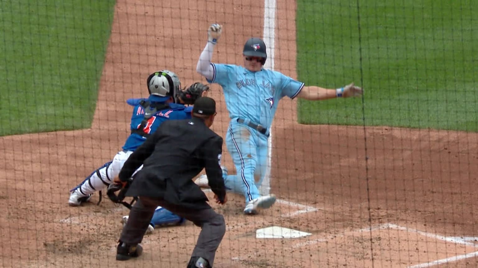 After a Mets challenge, Matt Chapman is safe at home | 06/04/2023 | San ...