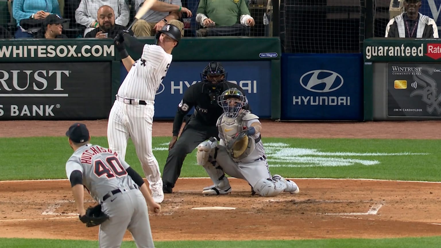 Gavin Sheets crushes a solo home run to right field | 09/24/2022 ...