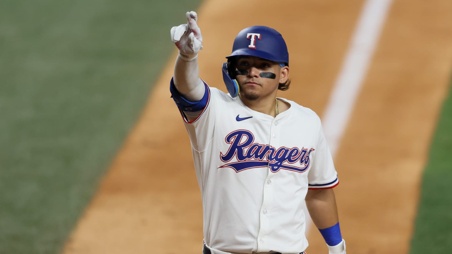 Alejandro Osuna's first career home run | 07/01/2025 | Texas Rangers