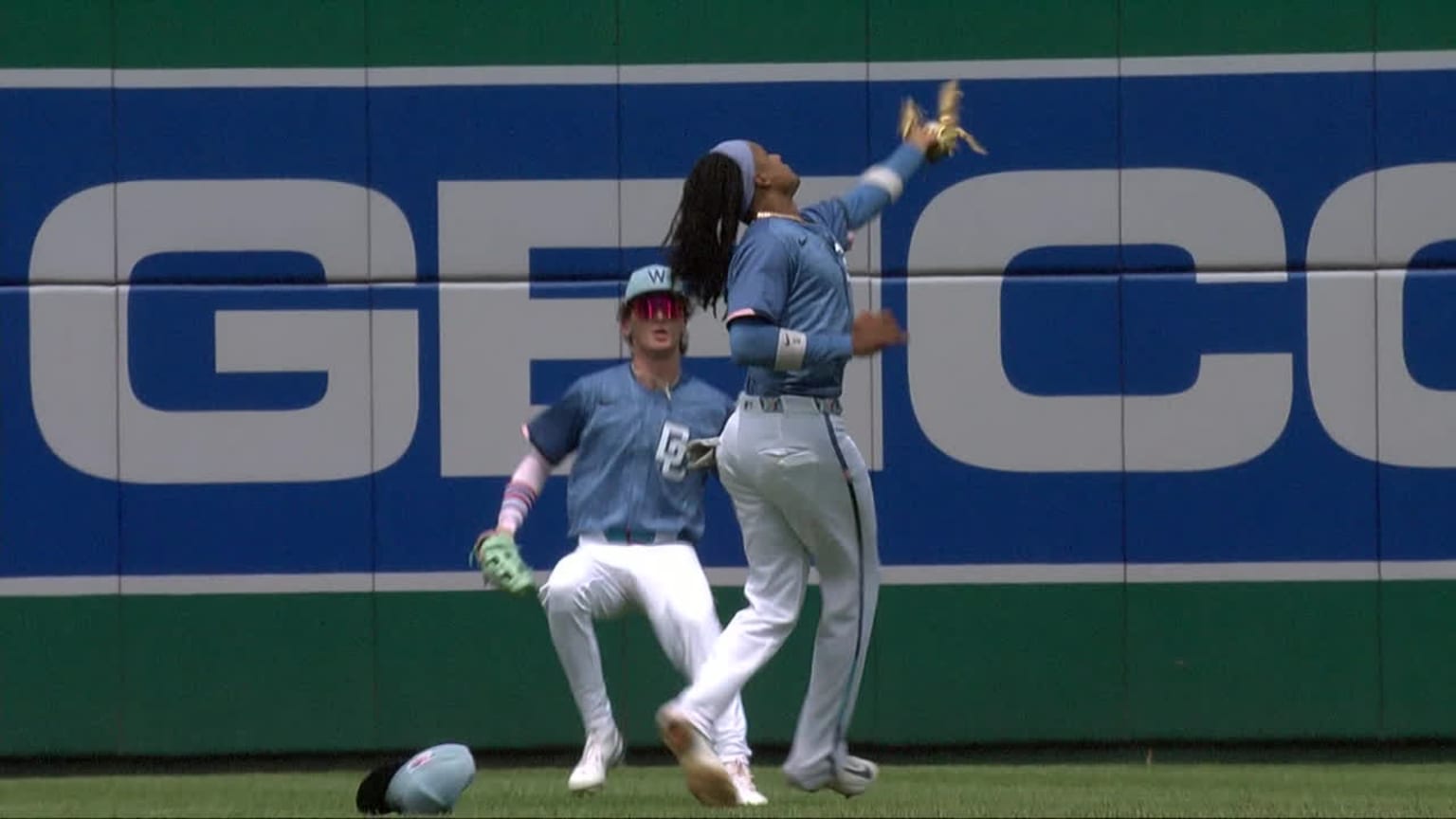 CJ Abrams' over-the-shoulder catch | 06/14/2025 | MLB.com