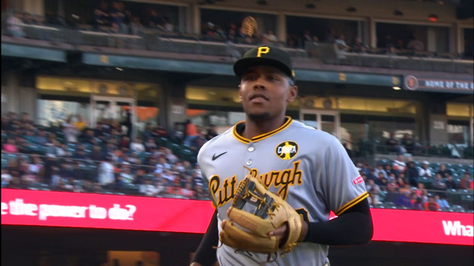 Pirates turn double play using infield fly rule | 07/29/2025 | MLB.com