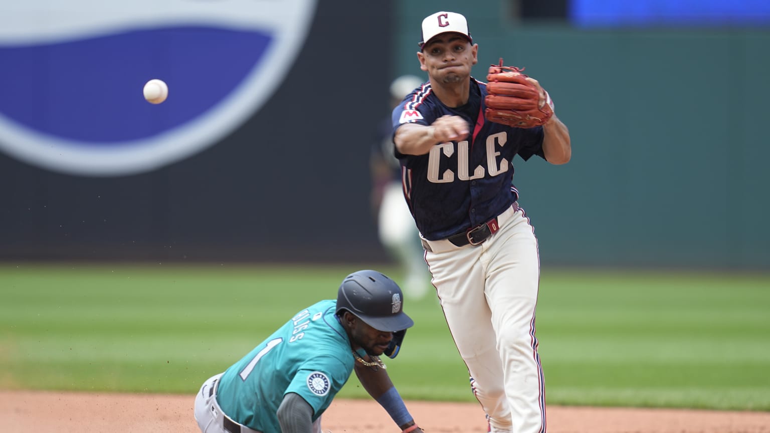 Cade Smith disipa amentaza en el 7mo | 20/06/2024 | Los Guardians de ...