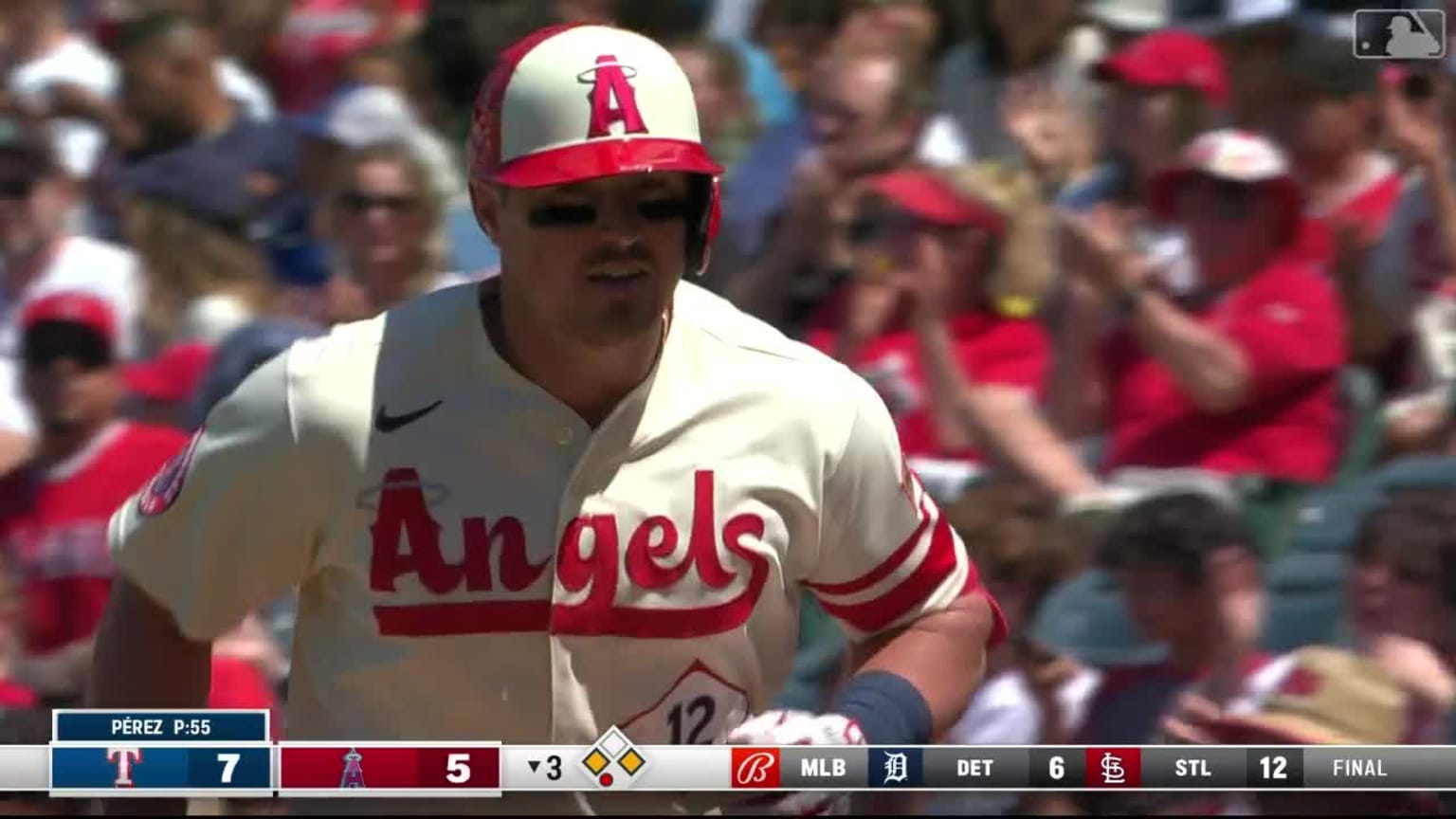 Hunter Renfroe hits a sac fly to left in the 3rd | 05/07/2023 | Los ...