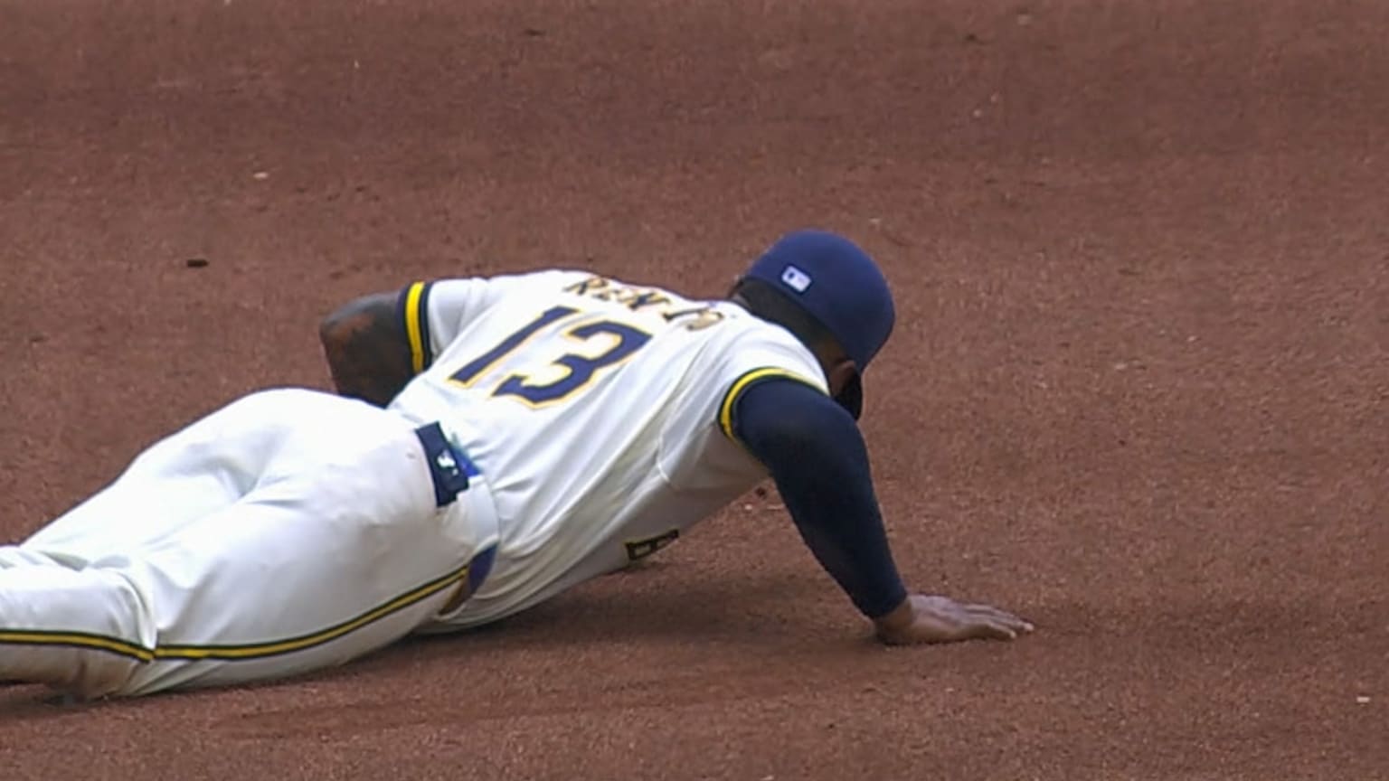 Luis Rengifo's great diving catch | 05/25/2026 | Milwaukee Brewers