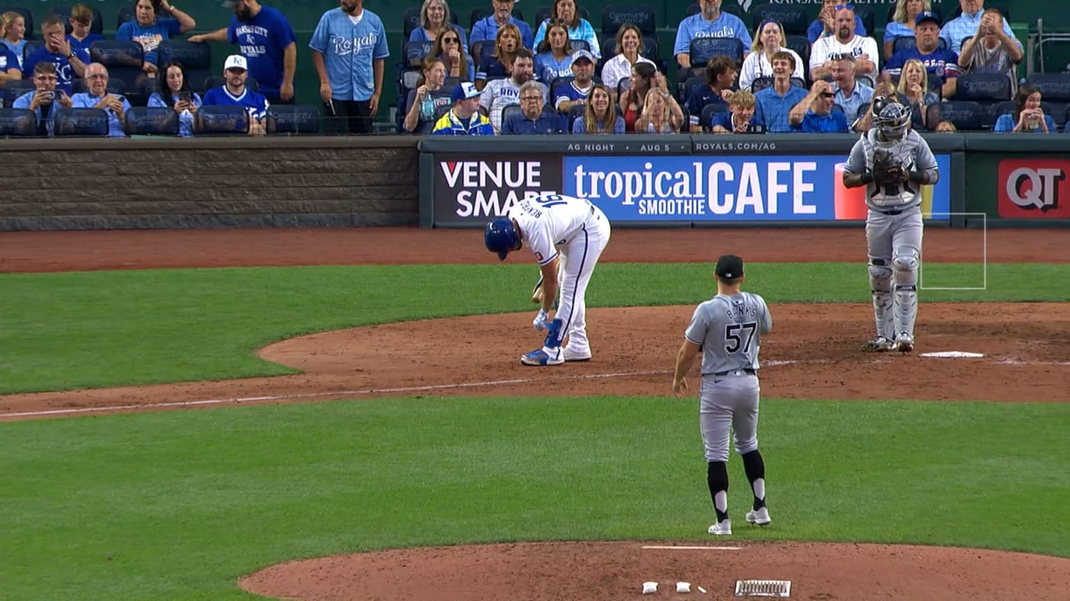 Hunter Renfroe's RBI walk | 07/20/2024 | Kansas City Royals