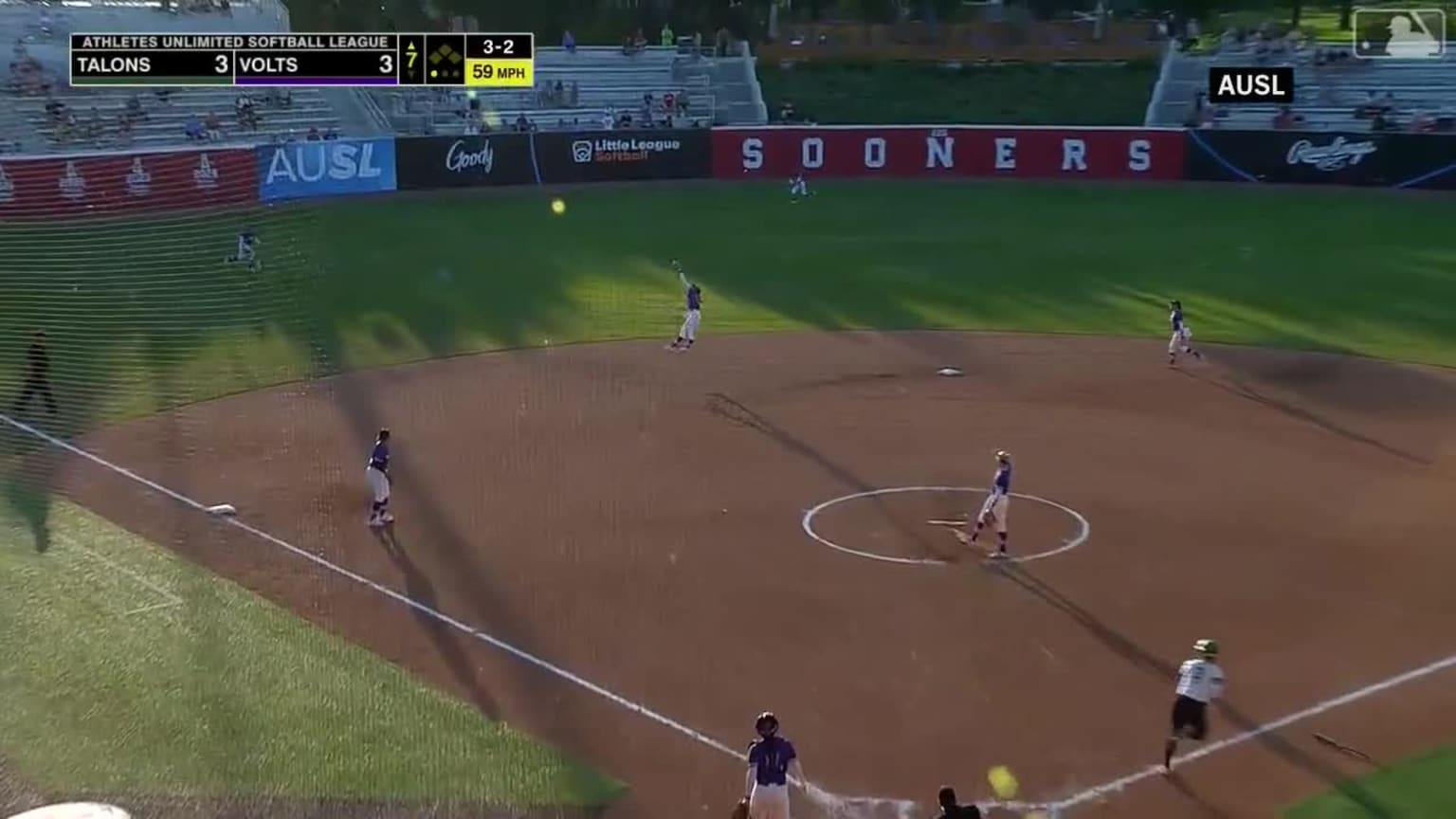 TAP: Tiare Jennings' leaping catch | 06/23/2025 | MLB.com