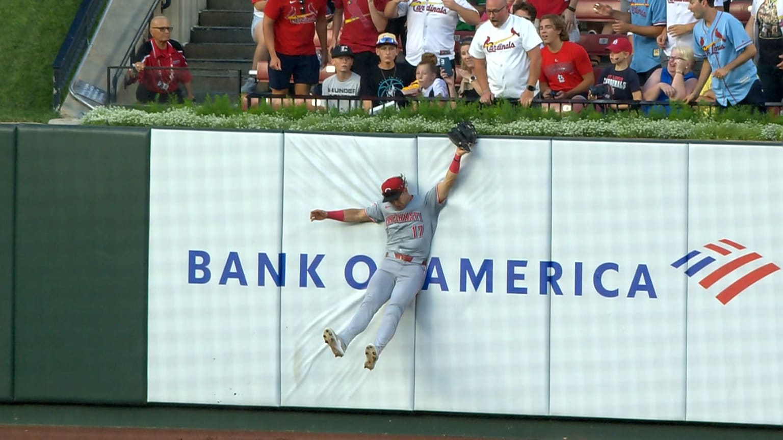 Stuart Fairchild's leaping catch at the wall | 06/27/2024 | Cincinnati Reds