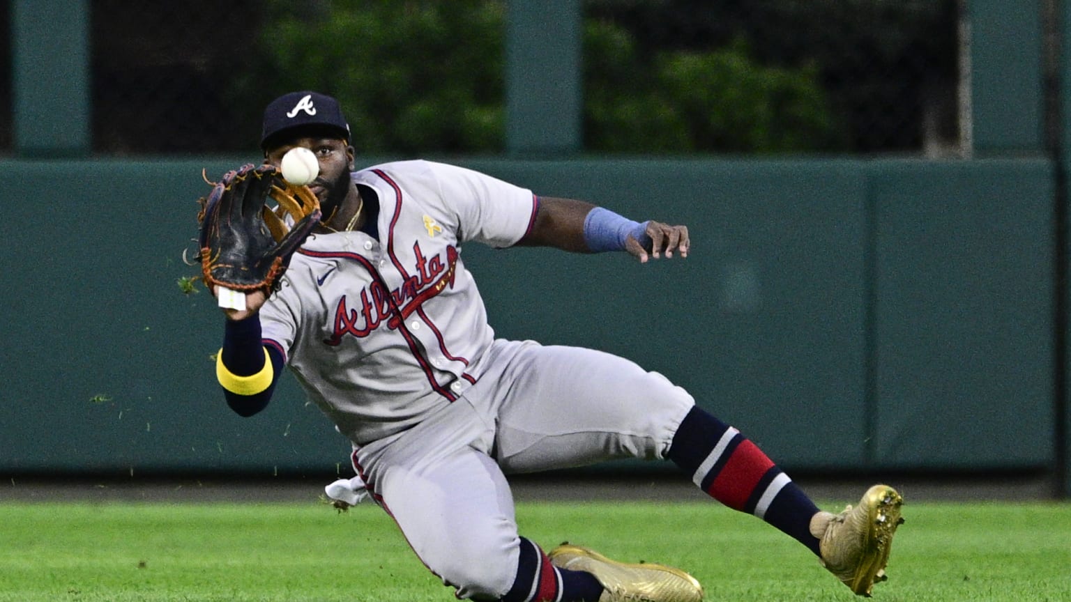 Michael Harris II's sliding catch | 09/01/2024 | MLB.com