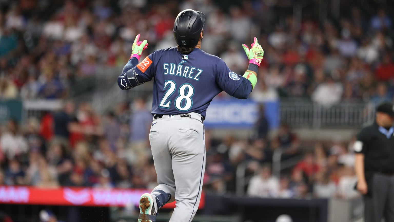 Eugenio Suárez's solo home run (43) | 09/06/2025 | Seattle Mariners