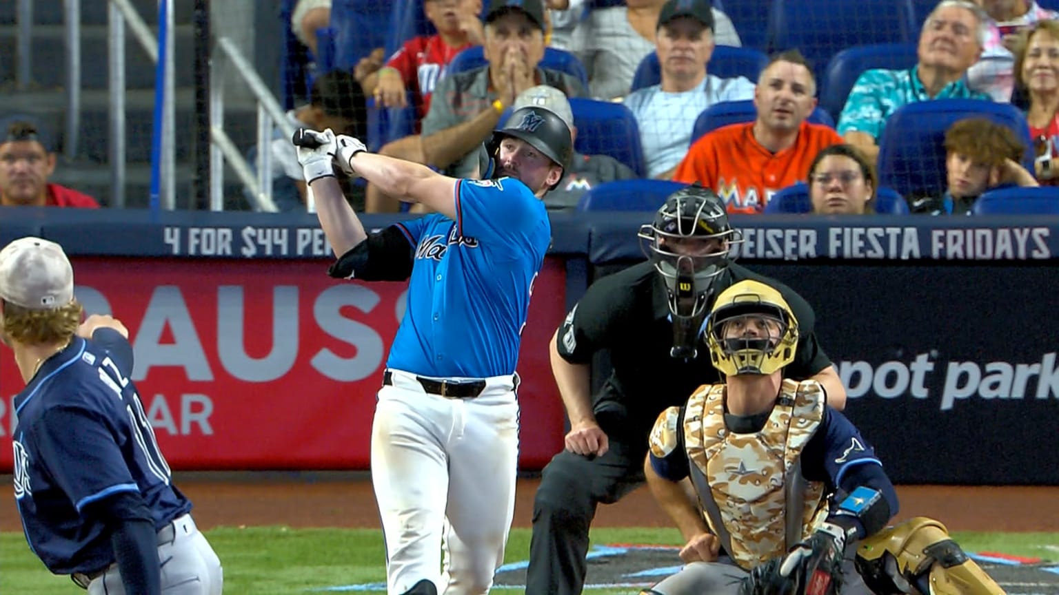Liam Hicks da HR de dos carreras en la 6ta | 18/05/2025 | Los Marlins ...