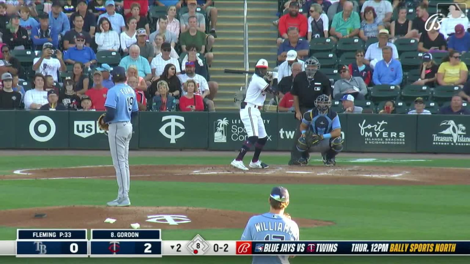 Carson Williams nabs Nick Gordon at 1st | 03/21/2023 | MLB.com