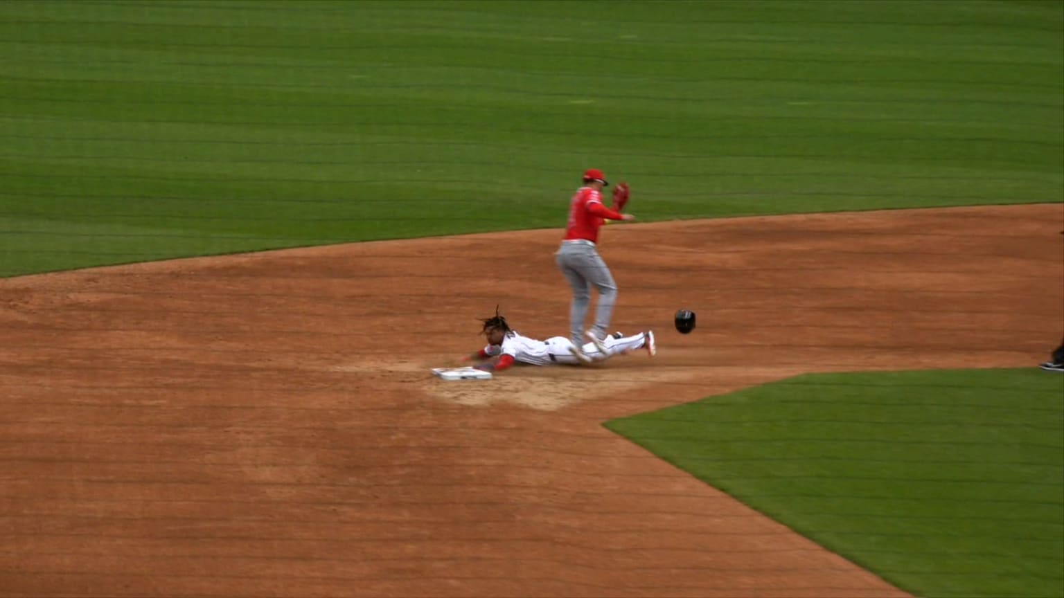 José Ramírez steals his 18th base | 05/13/2026 | Cleveland Guardians