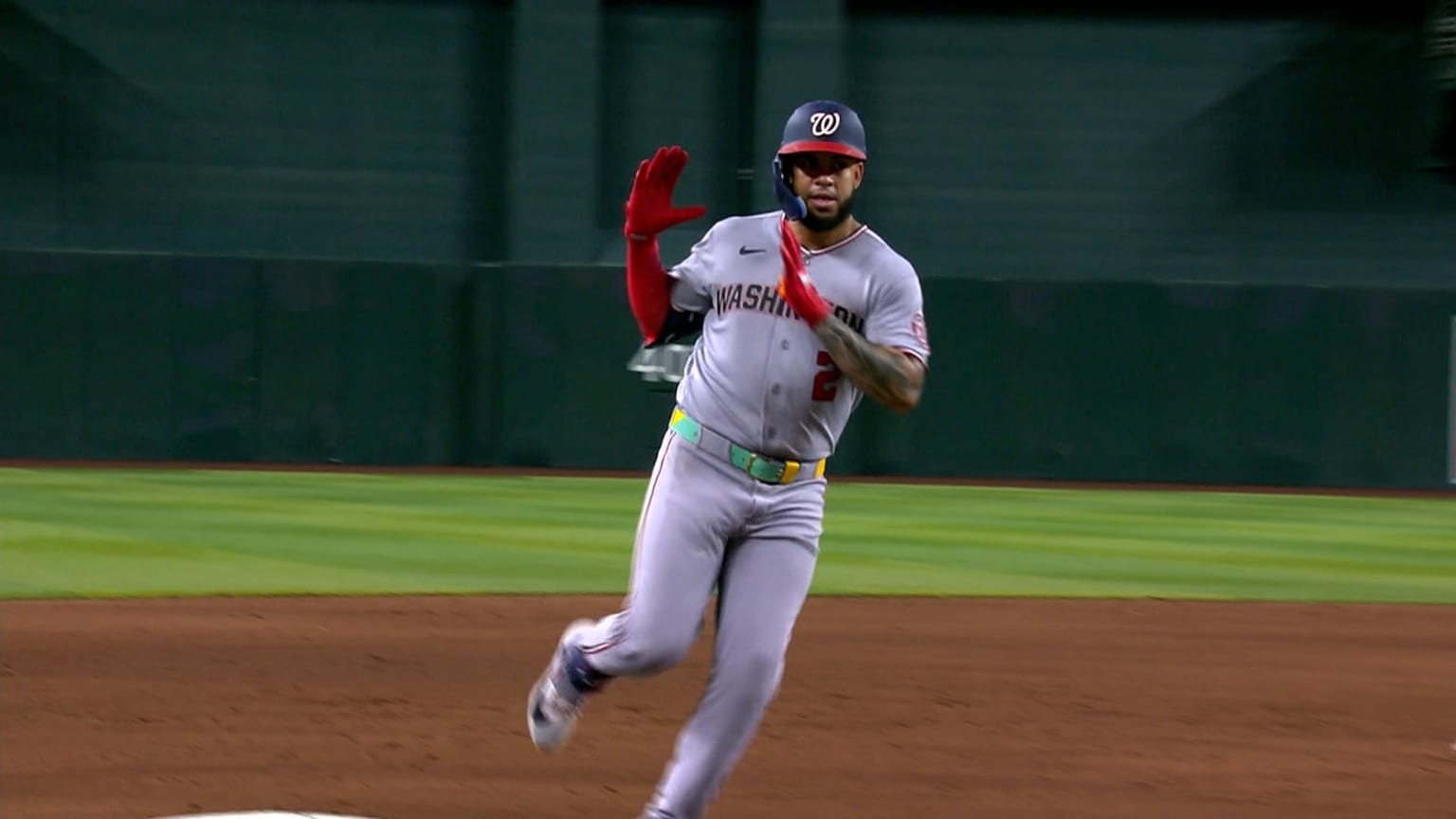 Luis García Jr.'s grand slam (7) | 06/05/2026 | MLB.com