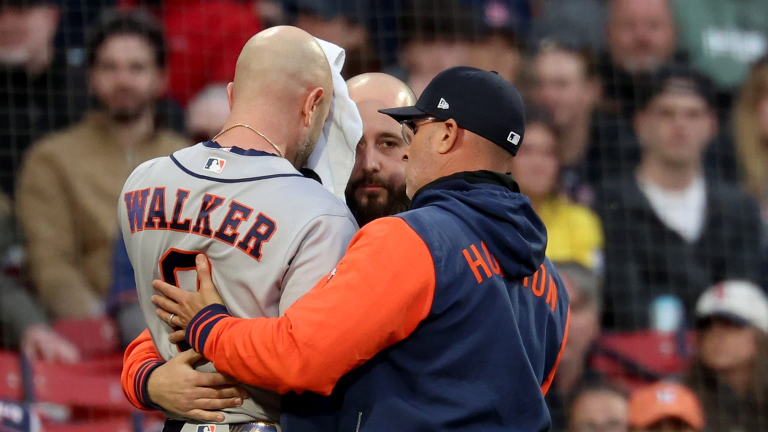Christian Walker exits after HBP | 05/02/2026 | Houston Astros