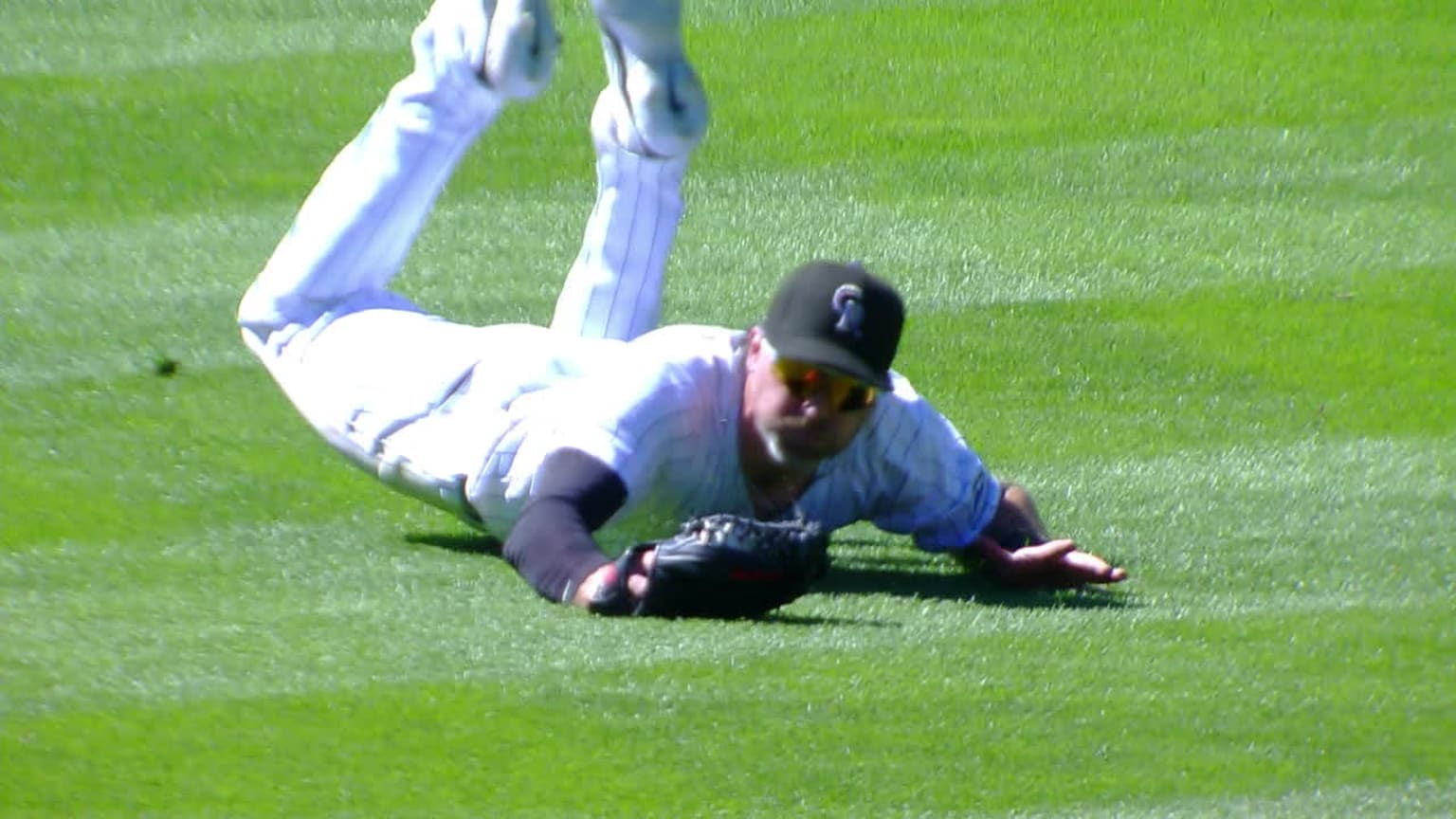 Jake Cave's diving catch | 06/05/2024 | Colorado Rockies