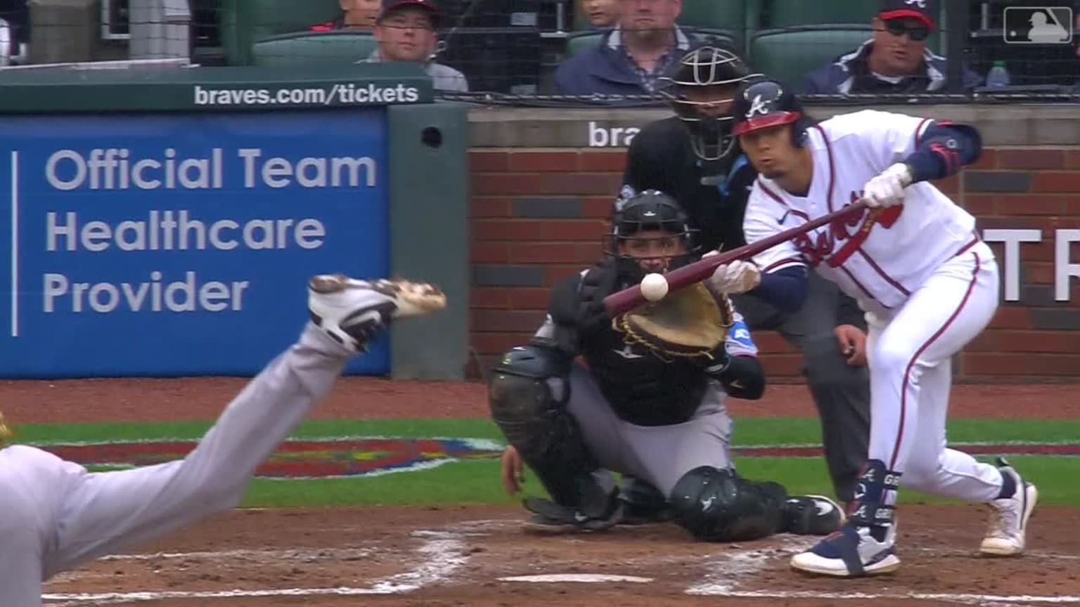 Grissom reaches first on a bunt in the 5th inning | 04/27/2023 | MLB.com