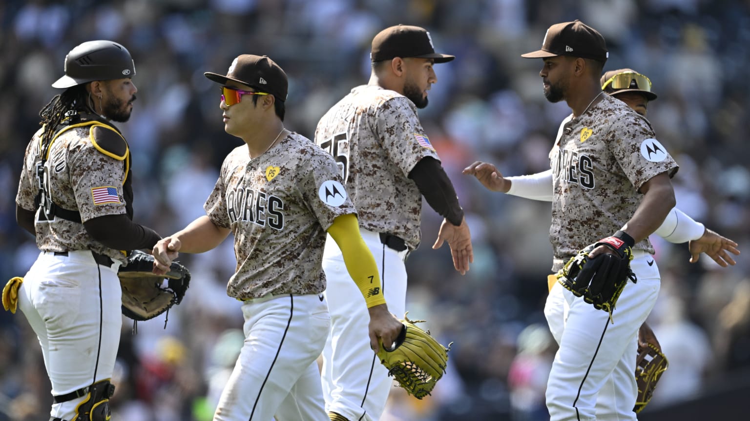 Robert Suarez secures the Padres' 6-3 win | 04/21/2024 | San Diego Padres