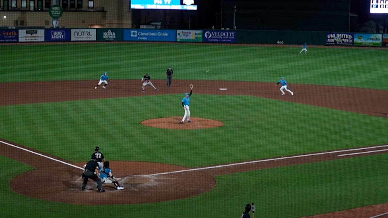 Brandon Lockridge lines a two-run single to center | 03/04/2024 | New ...