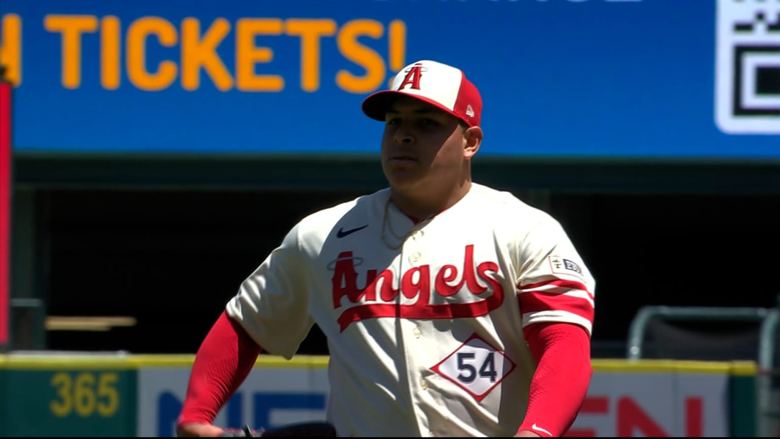 José Suarez strikes out Josh Jung swinging | 05/07/2023 | Los Angeles ...