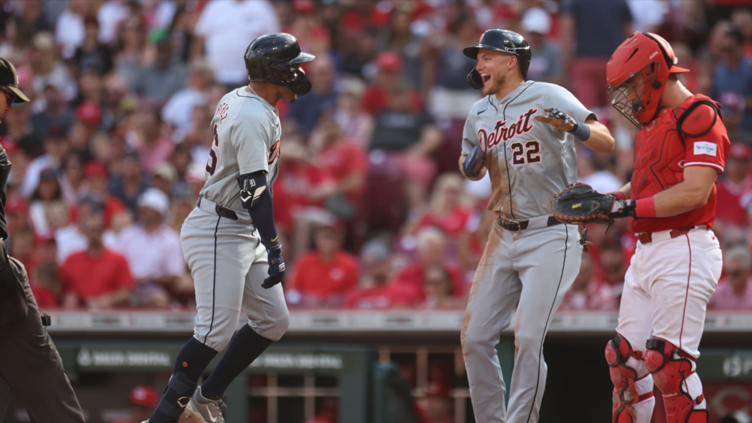Tigers' five-run 8th fuels comeback win | 07/06/2024 | Detroit Tigers
