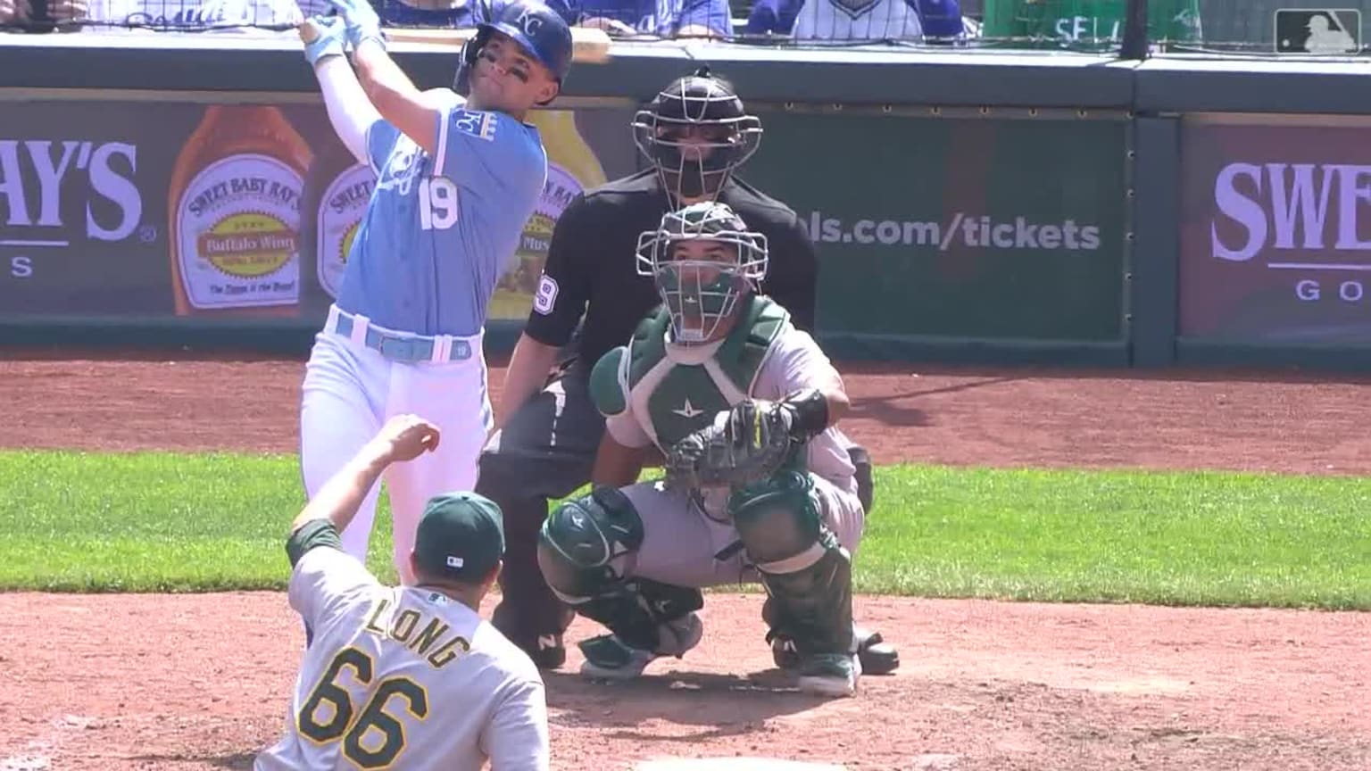 Michael Massey skies a sacrifice fly to right field | 05/07/2023 ...