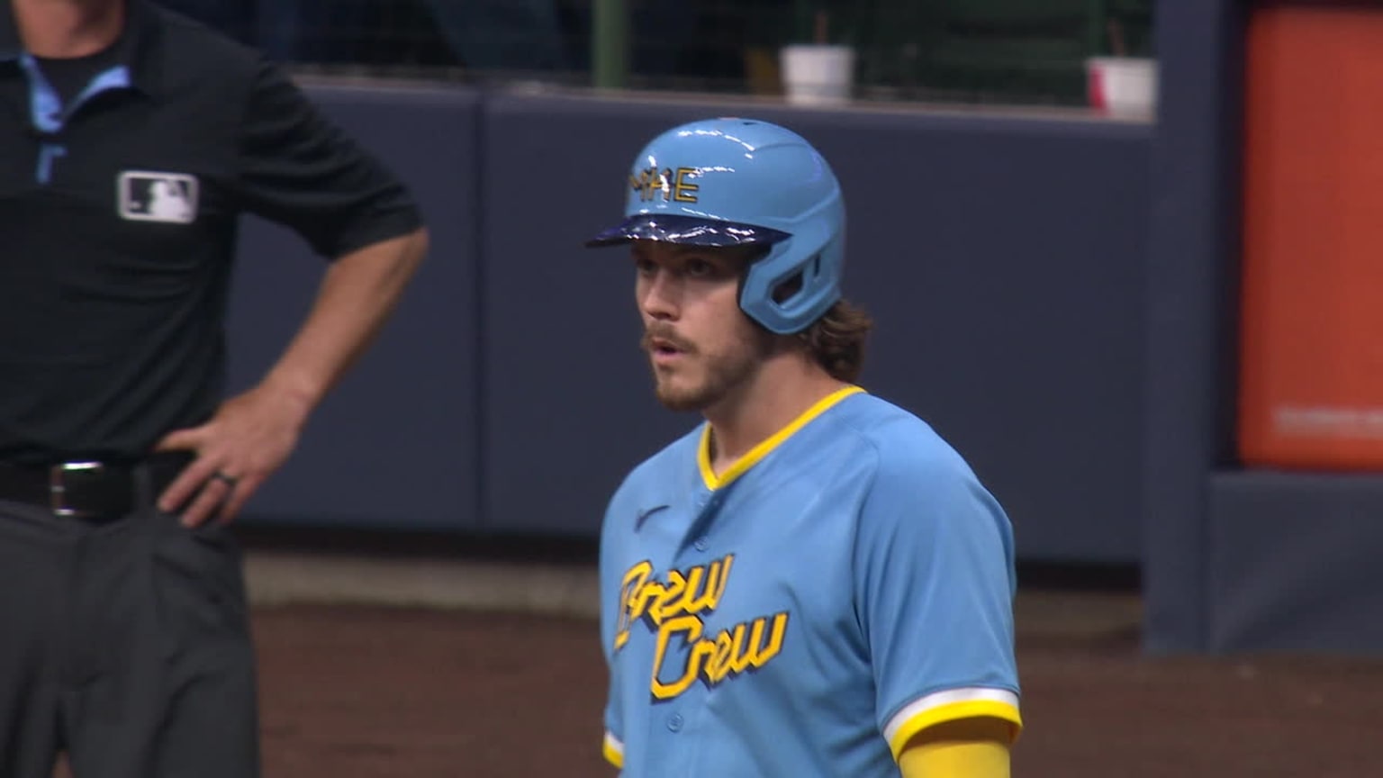 Brian Anderson hits a RBI single to right field | 05/12/2023 ...