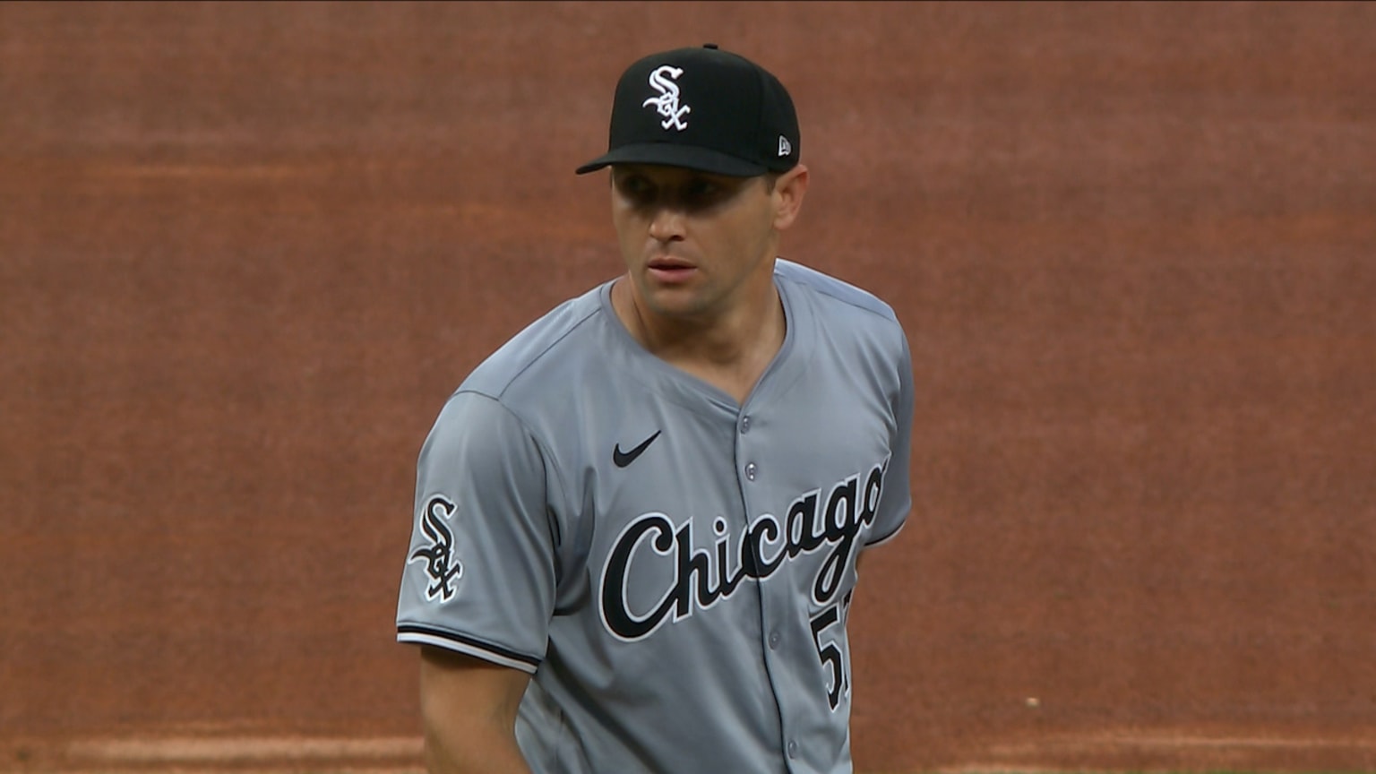 Tanner Banks fans Iván Herrera, earns save | 05/04/2024 | Chicago White Sox