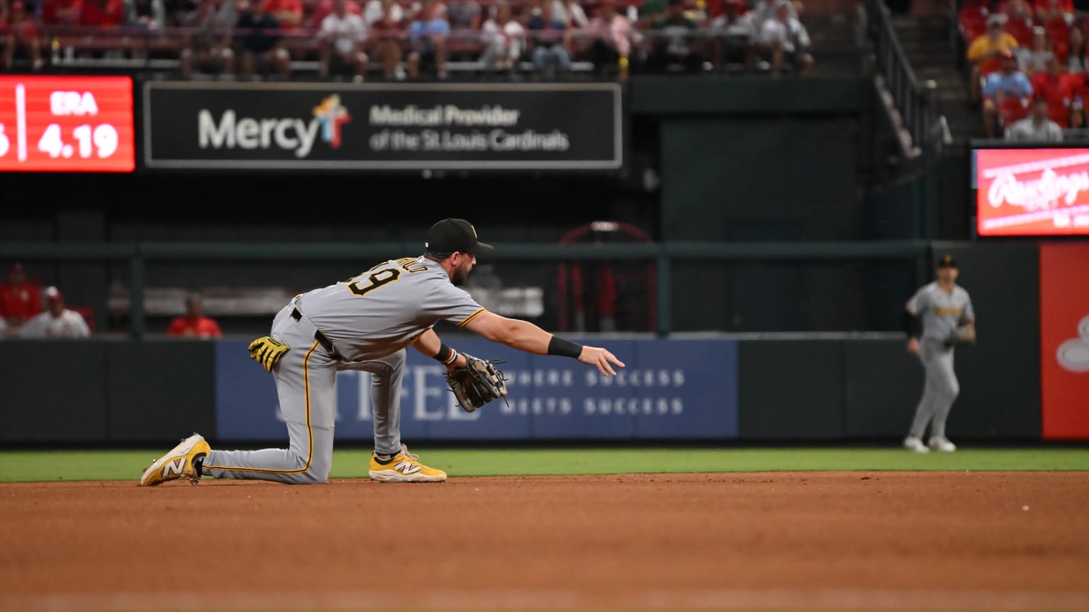 Jared Triolo's diving stop | 08/27/2025 | Pittsburgh Pirates